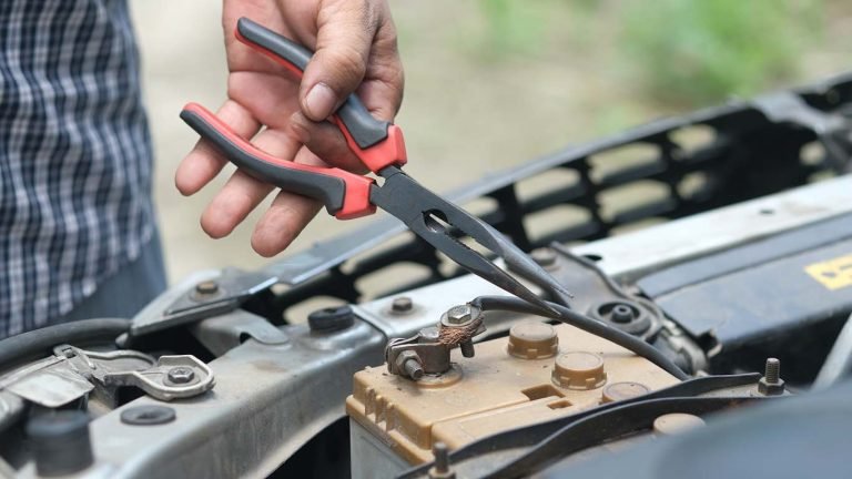 Ford Focus Engine Service Now – Crack The Code With Our 14 Tips